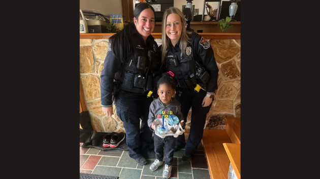 4 Year Old Boy Calls 911 After Bad Mom Eats His Ice Cream Abc Audio